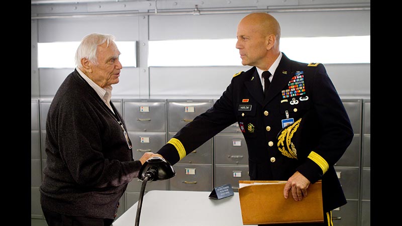 映画「RED／レッド」シリーズ | 無料ドラマ・映画 | BS無料放送ならBS12（トゥエルビ）